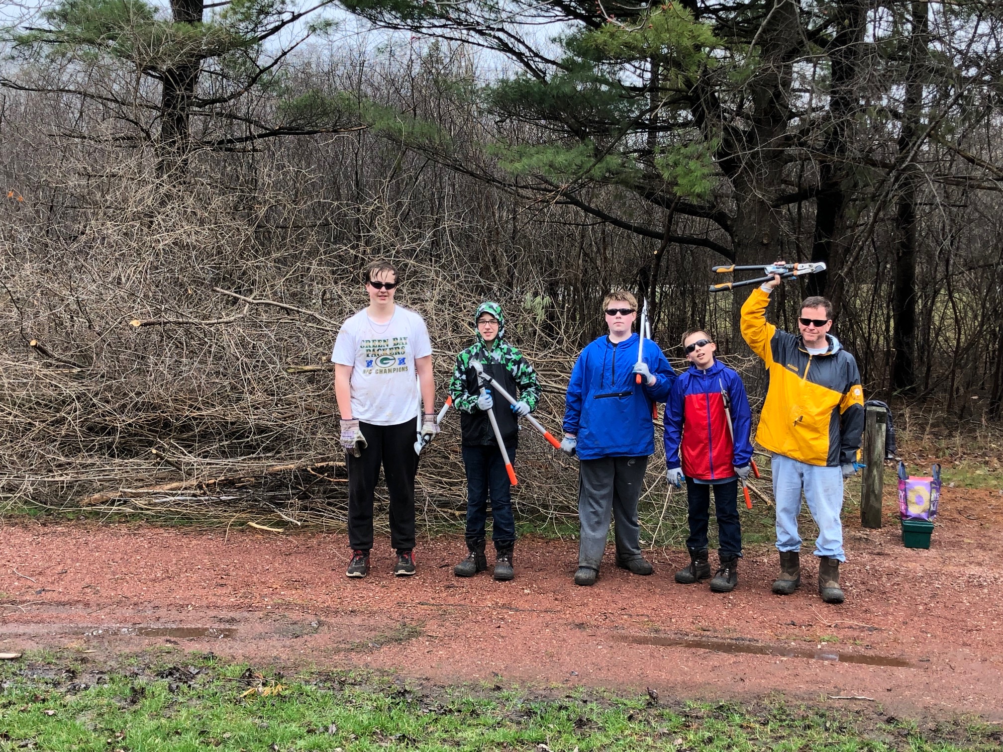 Troop 35 serves community | Boy Scout Troop 35 – Wheaton, Illinois